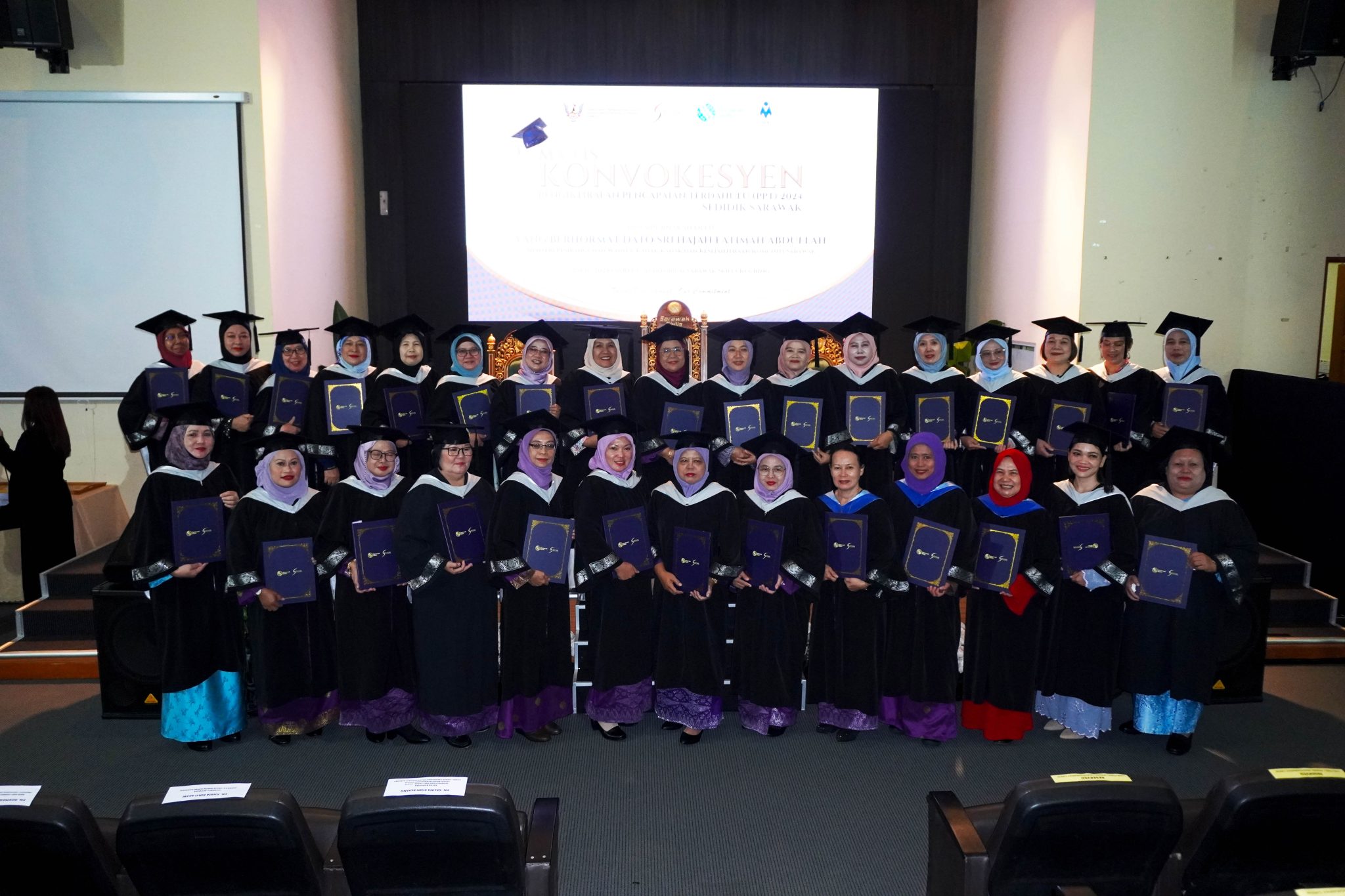 SEDIDIK SARAWAK CELEBRATES STAFF MEMBERS’ COMPLETION OF RECOGNITION OF ...