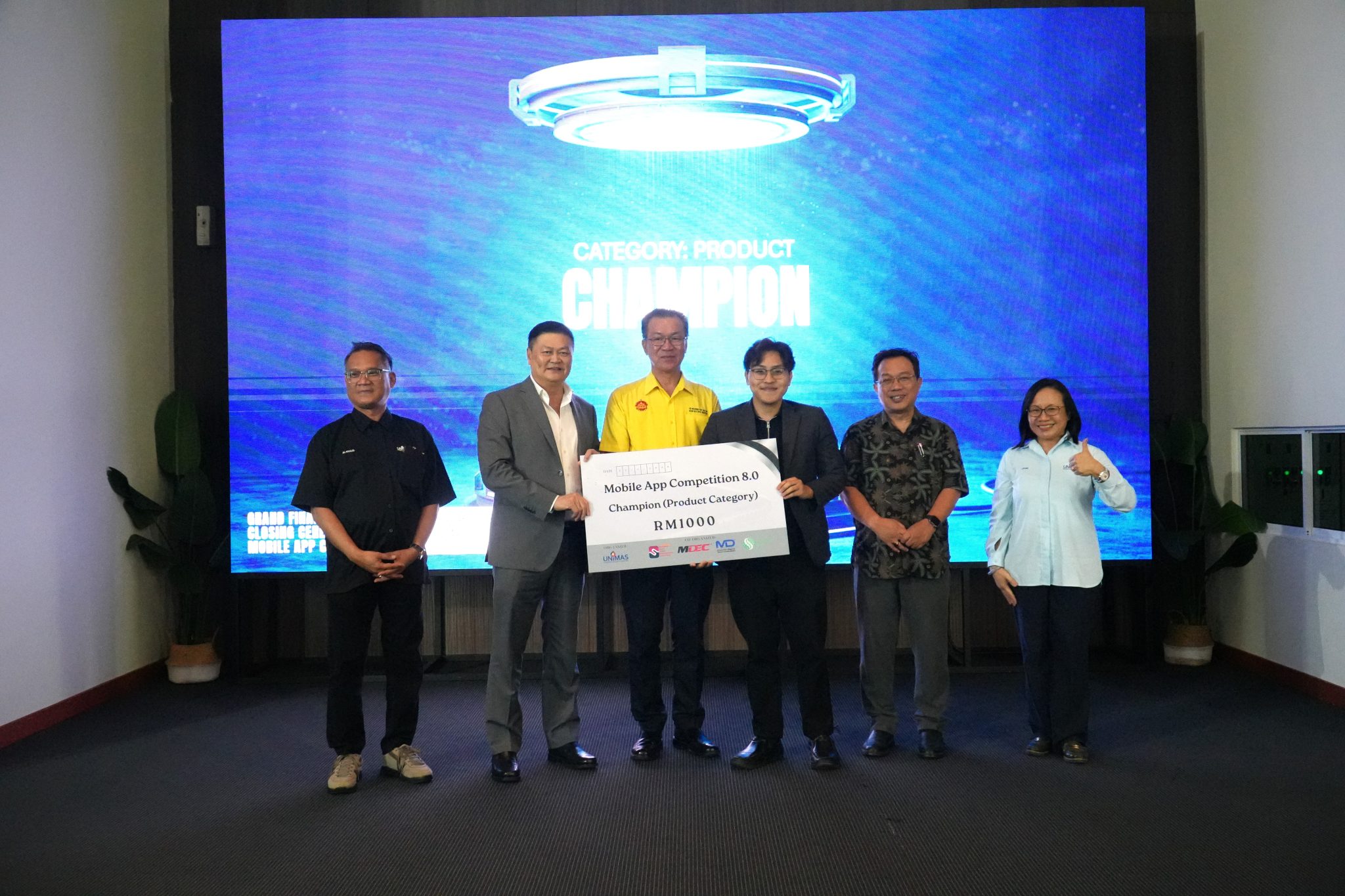 MOBILE APPLICATION CHALLENGE 8.0 POSITIONS SARAWAK AS A PLATFORM FOR ...
